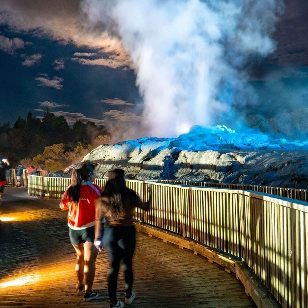 Te Puia, Rotorua Geothermal Park, Māori Culture and Restaurant. Geyser ...