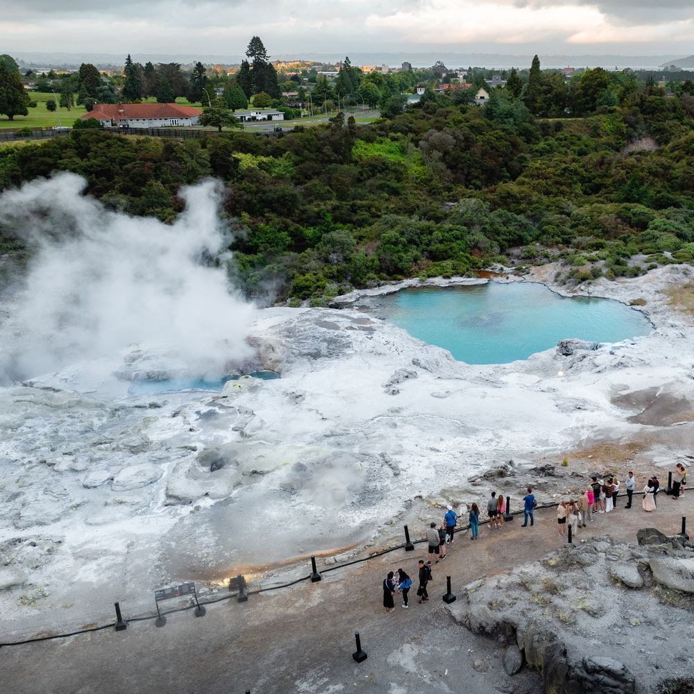 Te Puia, Rotorua Geothermal Park, Māori Culture and Restaurant. Te Rā ...