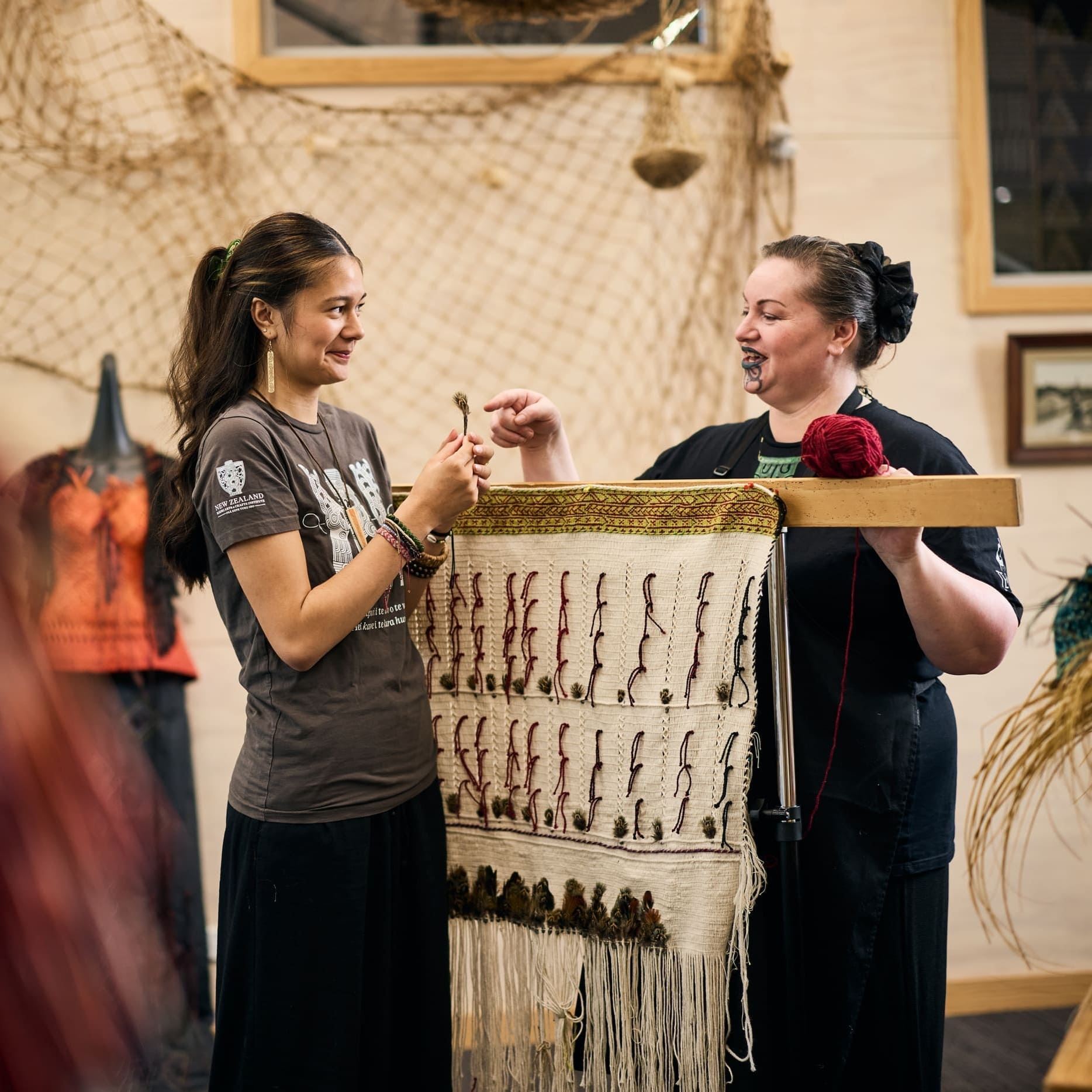 Te Puia, Rotorua Geothermal Park, Māori Culture and Restaurant. Te Rā ...